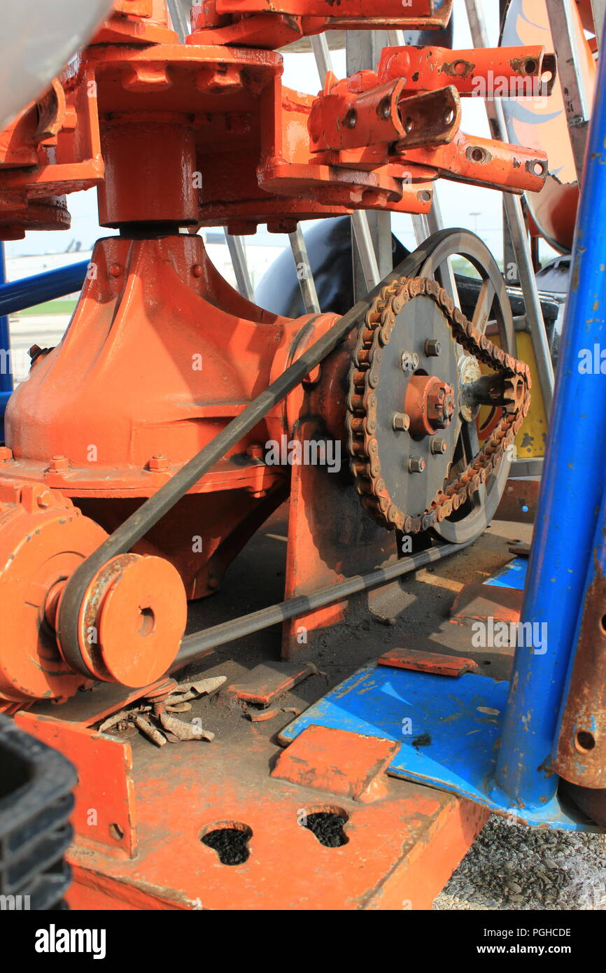 Traveling kiddie carnival ride electrical using centripetal energy ...