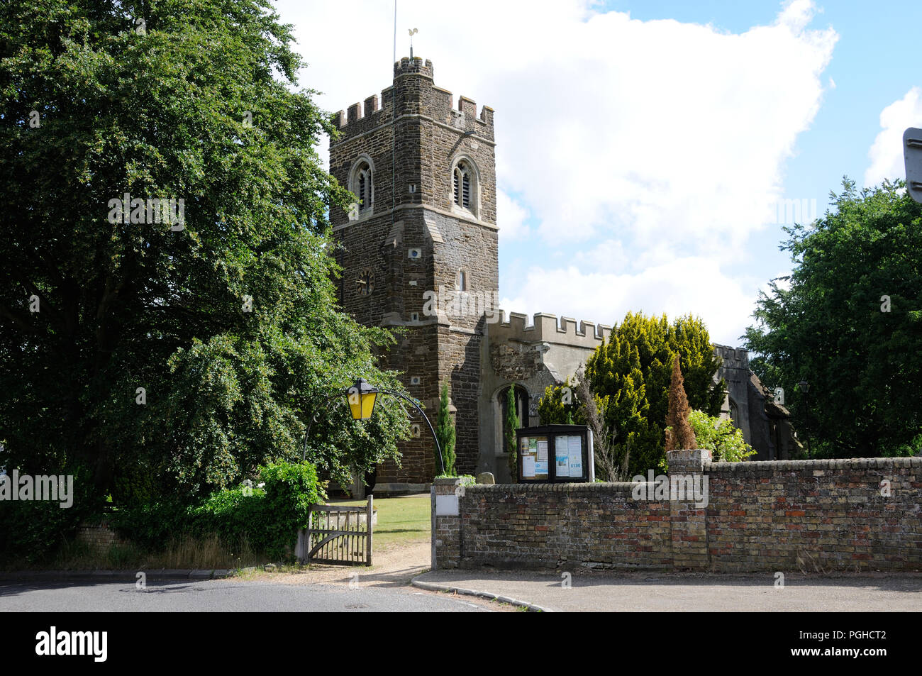 Harlington church hi-res stock photography and images - Alamy