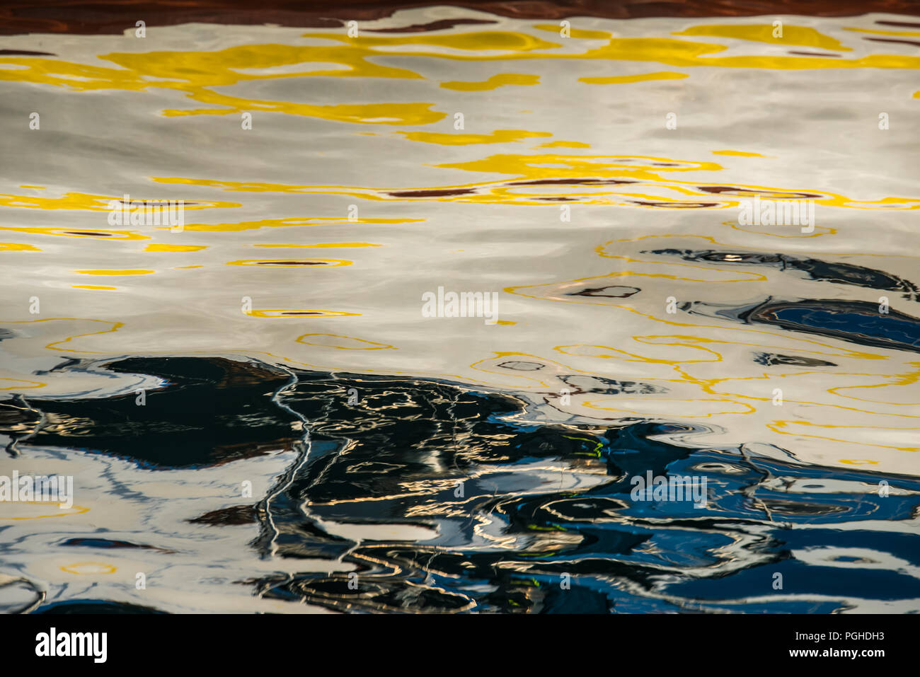 Reflection on the surface of the water Stock Photo - Alamy