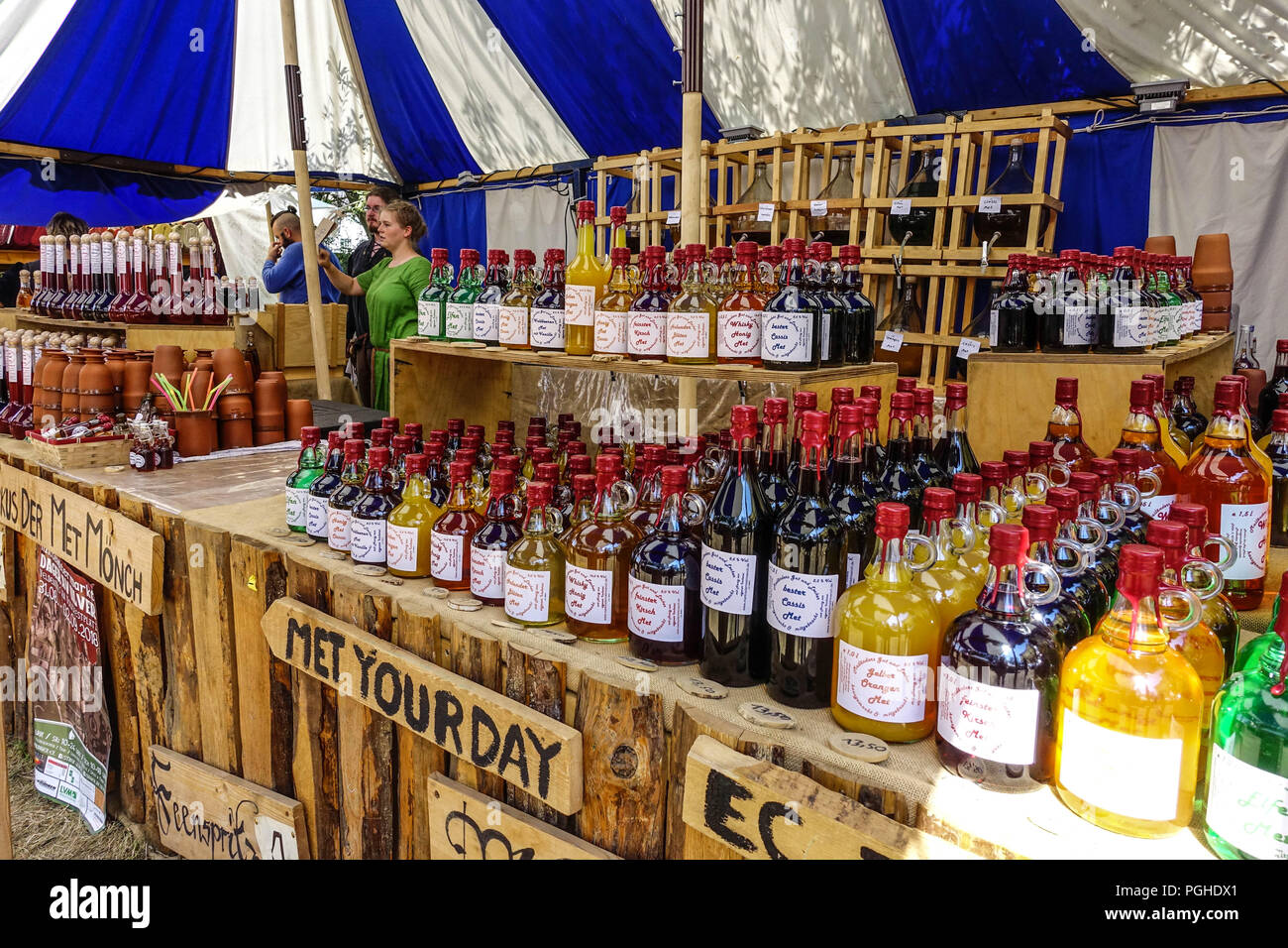 Medieval market germany hi-res stock photography and images - Alamy
