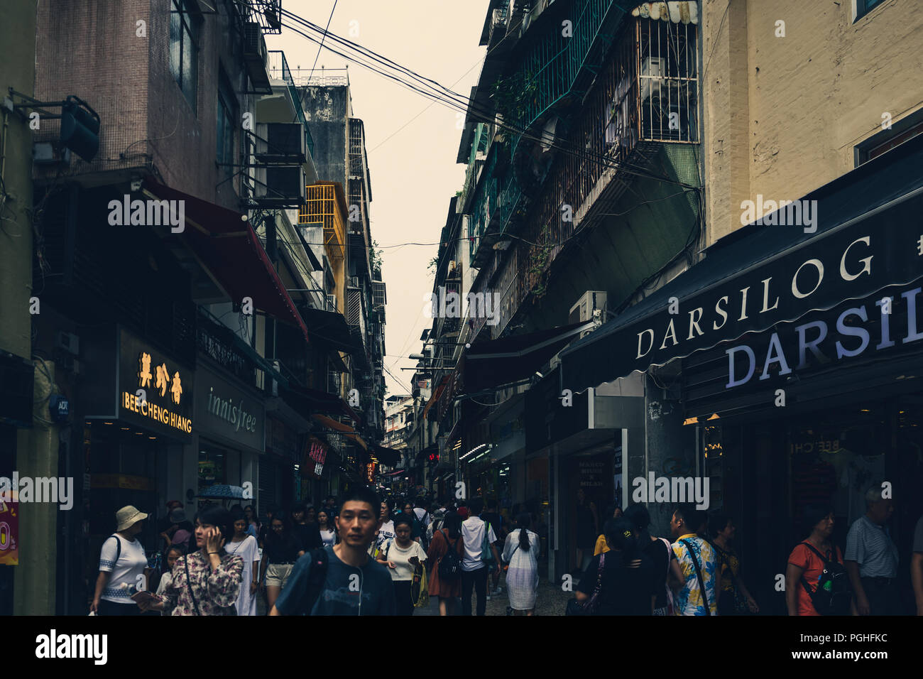 Aug 27, 2018, Macau: Crowd of Tourists in the city centre of Macau ...