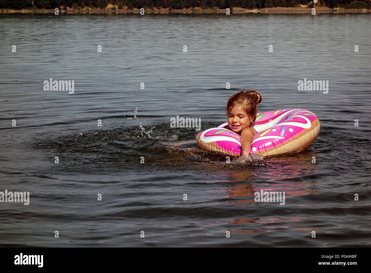 Summer Lake Vibes High Resolution Stock Photography and Images - Alamy
