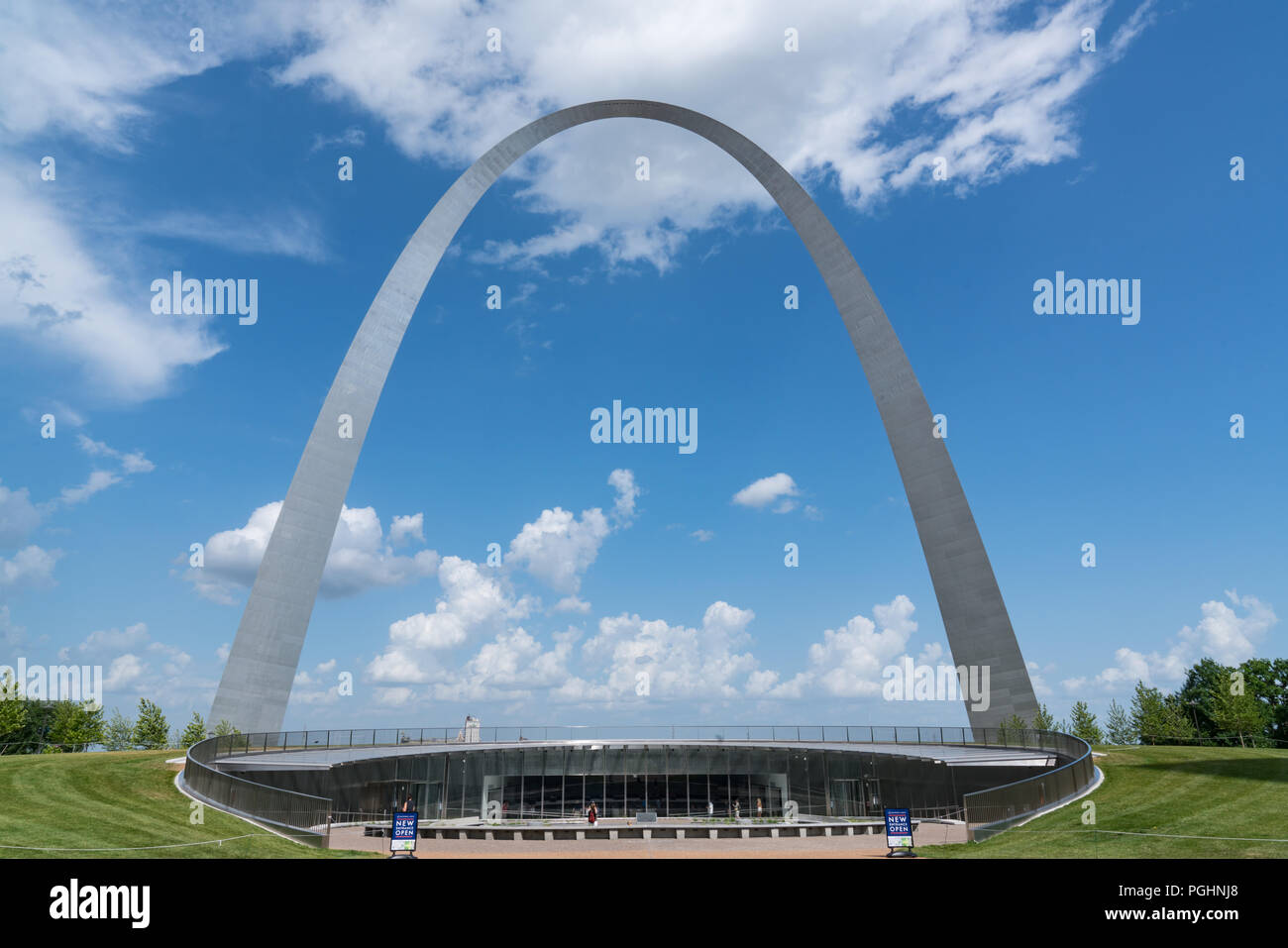 St louis missouri gateway arch hi-res stock photography and images - Alamy