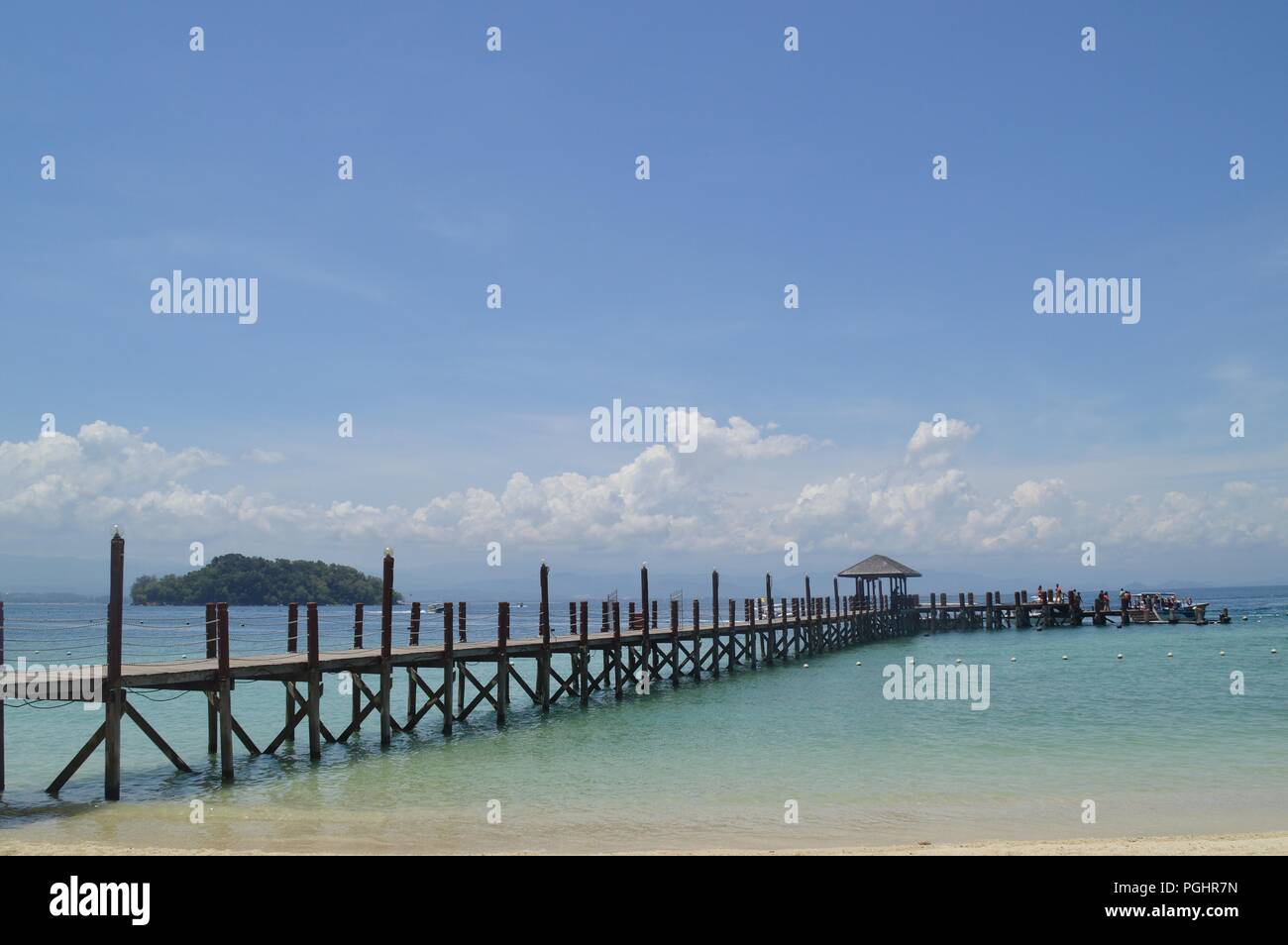 a jetty to an island Stock Photo - Alamy