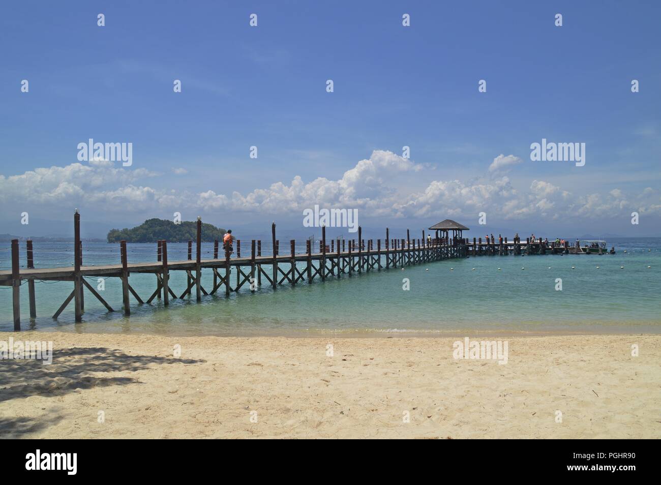 a jetty to an island Stock Photo - Alamy