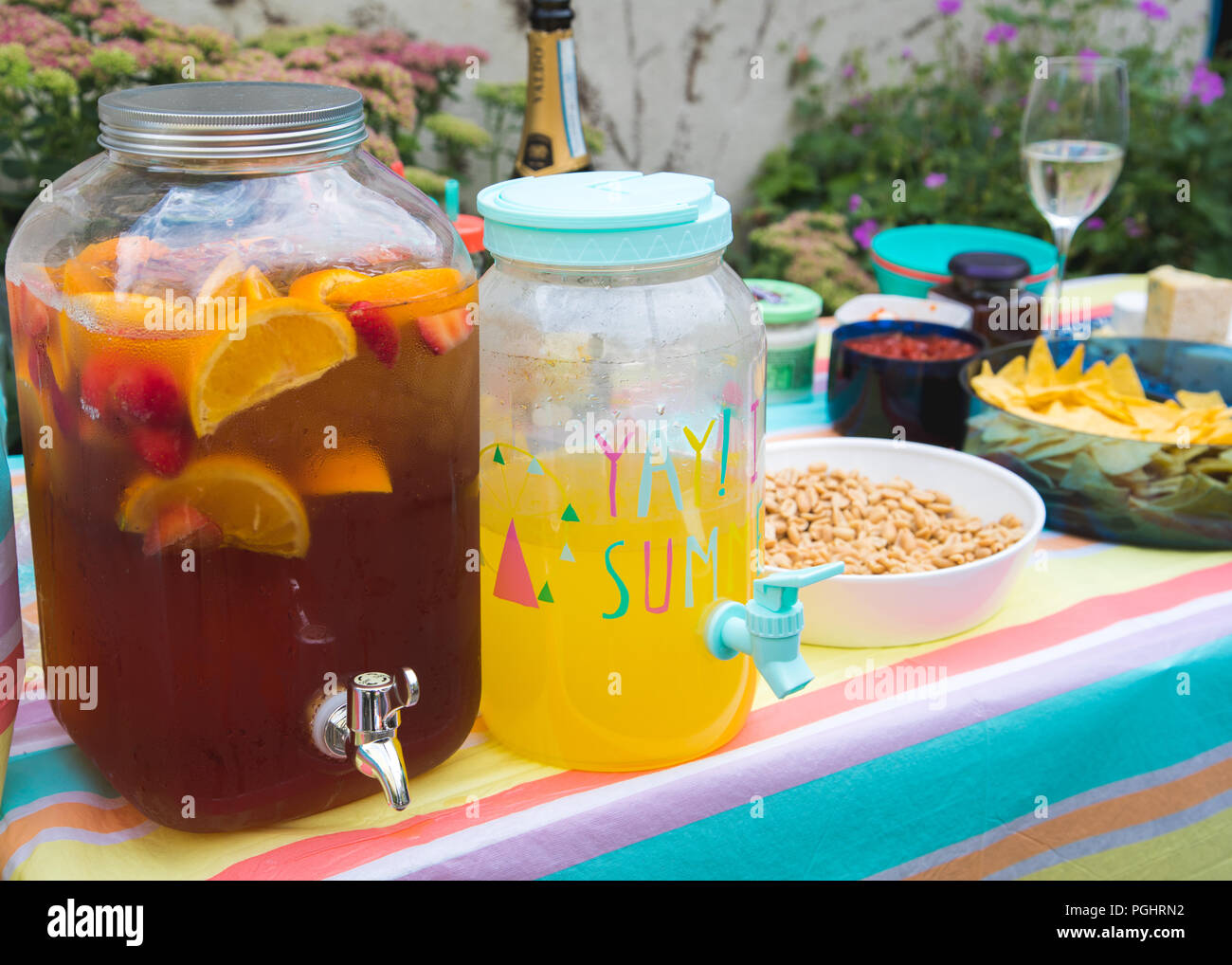 Refreshments snacks hi-res stock photography and images - Alamy