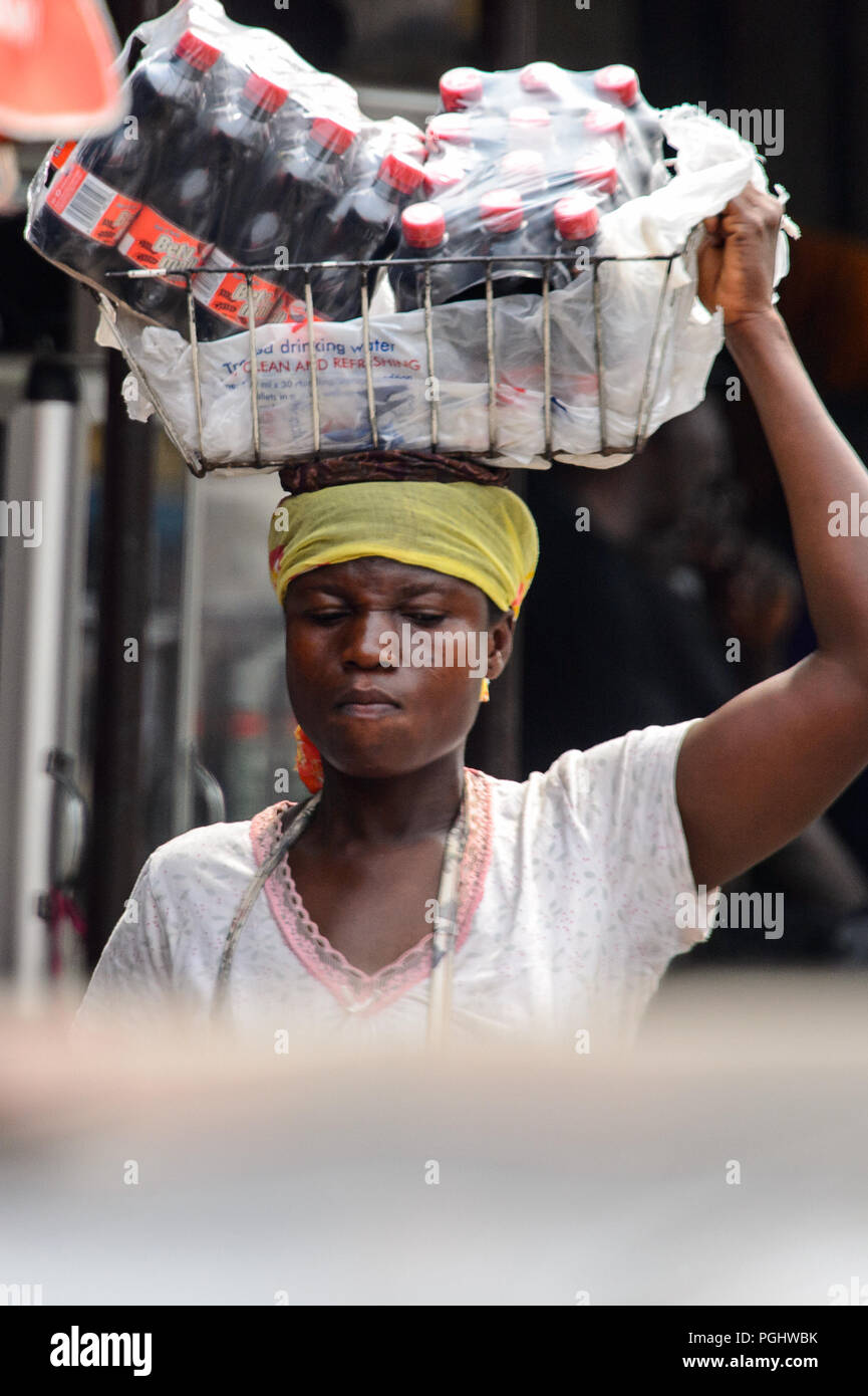 Kumasi Ghana Jan 16 2017 Unidentified Ghanaian Woman Carries A