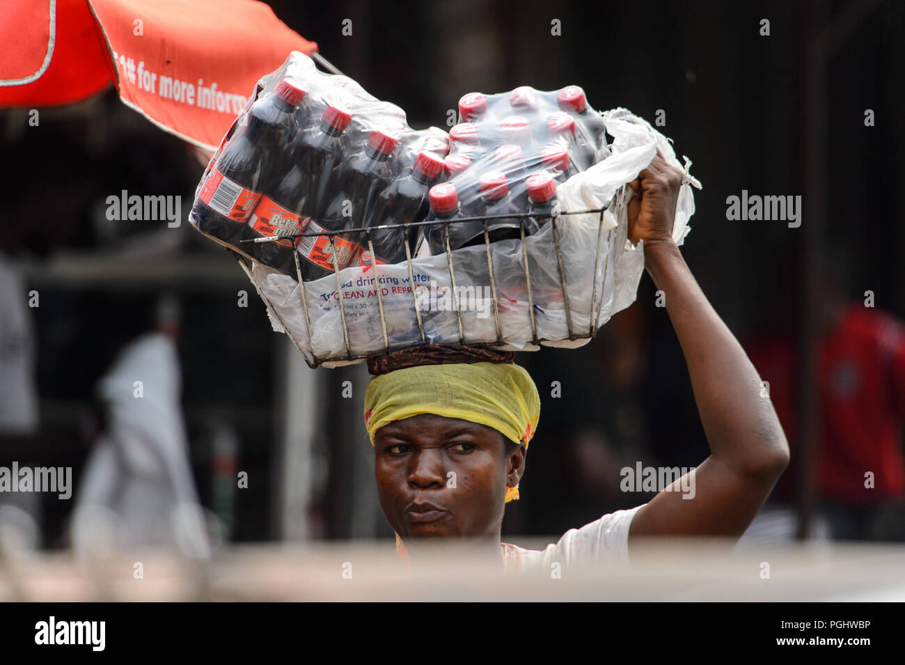 Kumasi Ghana Jan 16 2017 Unidentified Ghanaian Woman Carries A