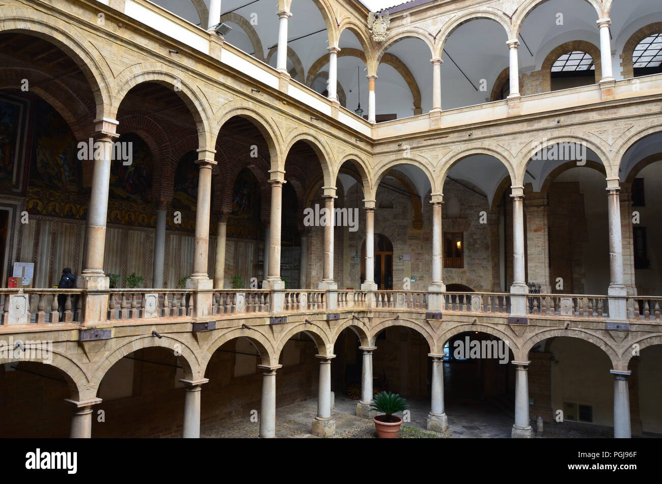 Internal view royal palace hi-res stock photography and images - Alamy
