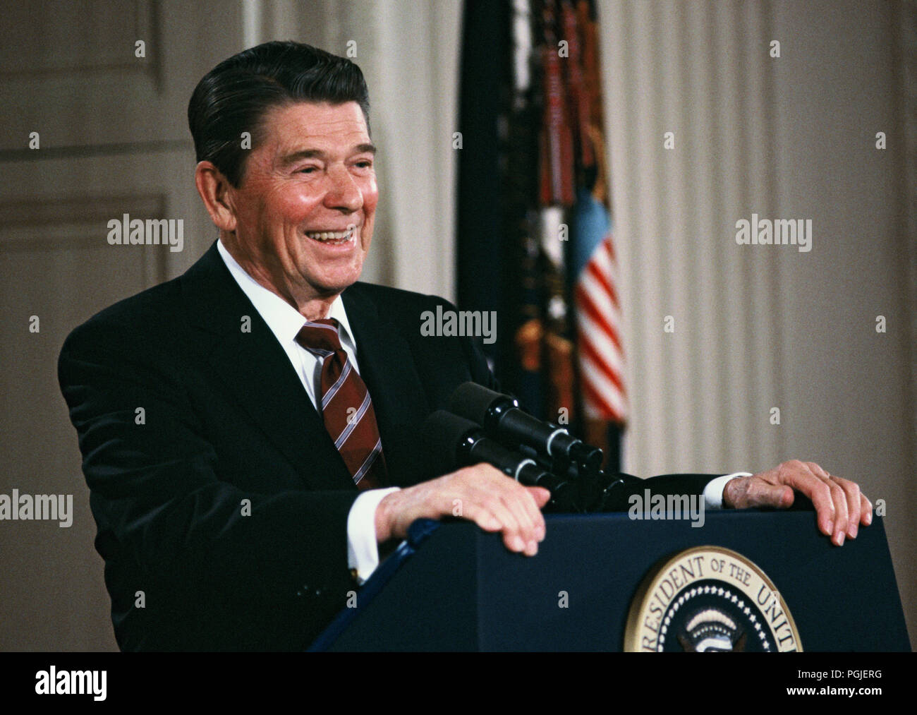 Presidential podium reagan hi-res stock photography and images - Alamy