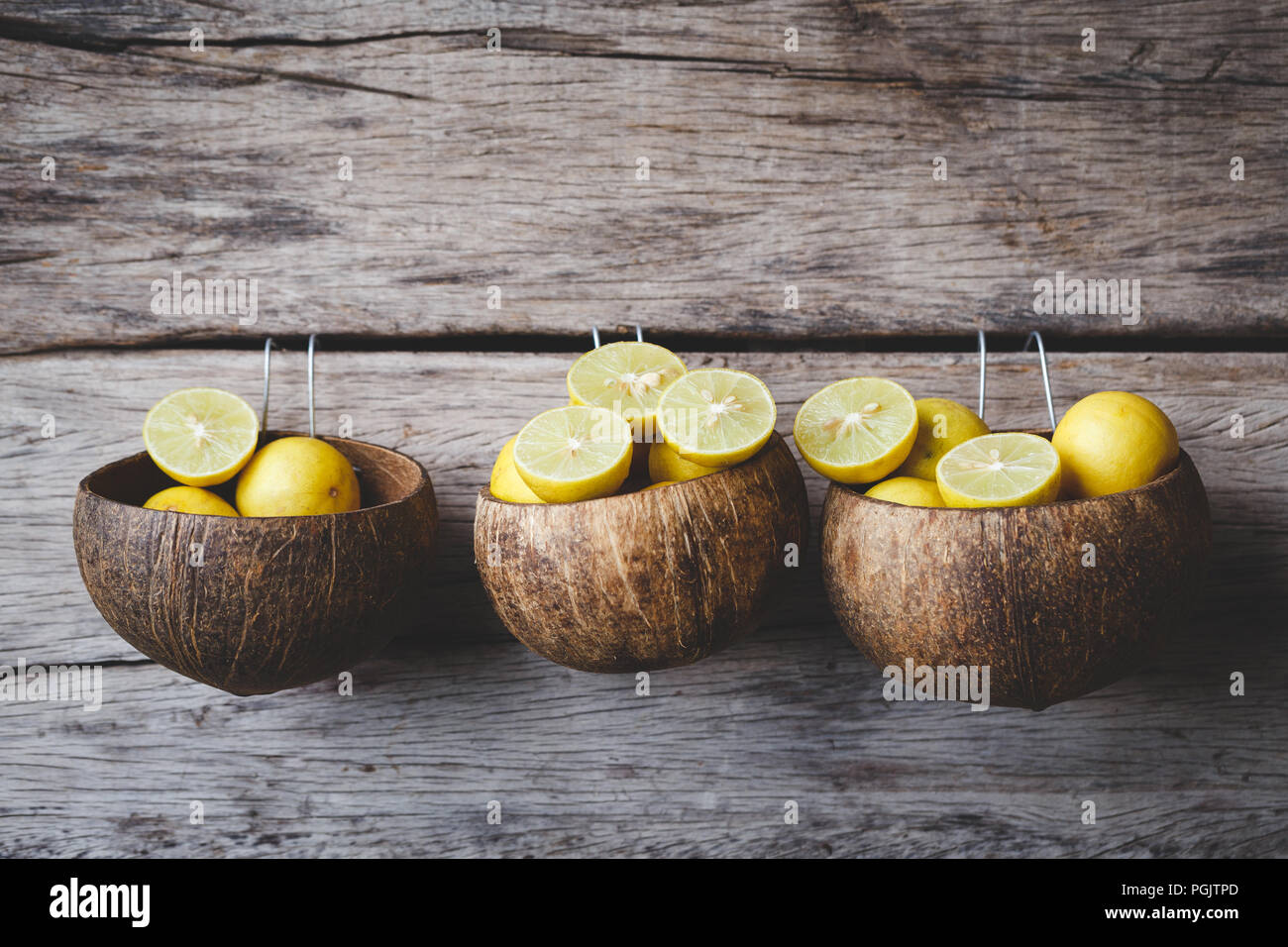 Fresh yellow lemons-Yellow limes Stock Photo - Alamy