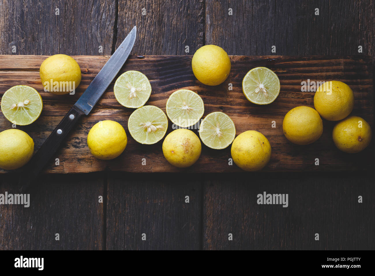 Lemons yellow hi-res stock photography and images - Alamy