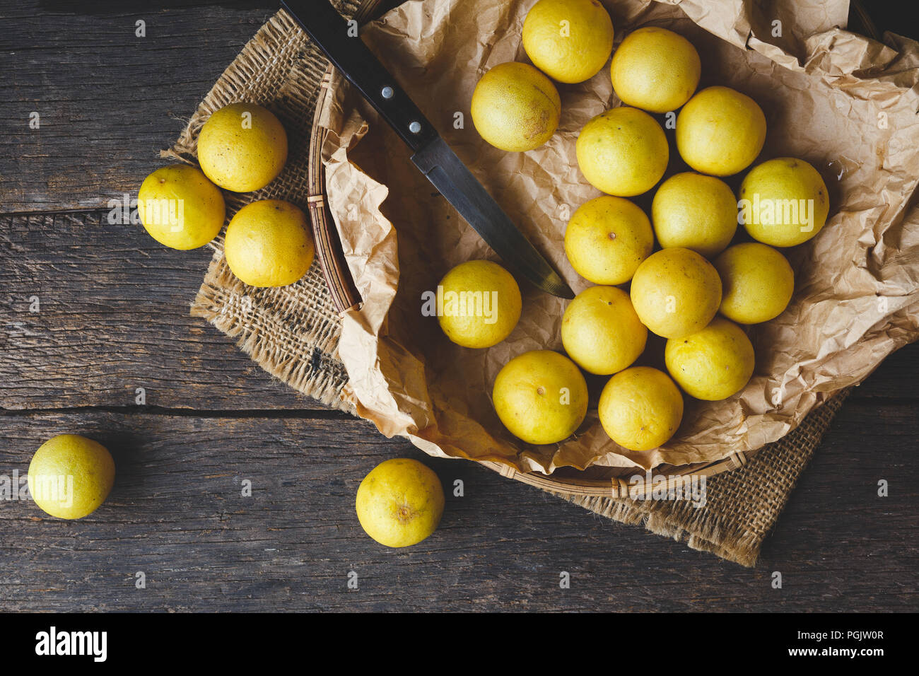 Fresh yellow lemons-Yellow limes Stock Photo - Alamy