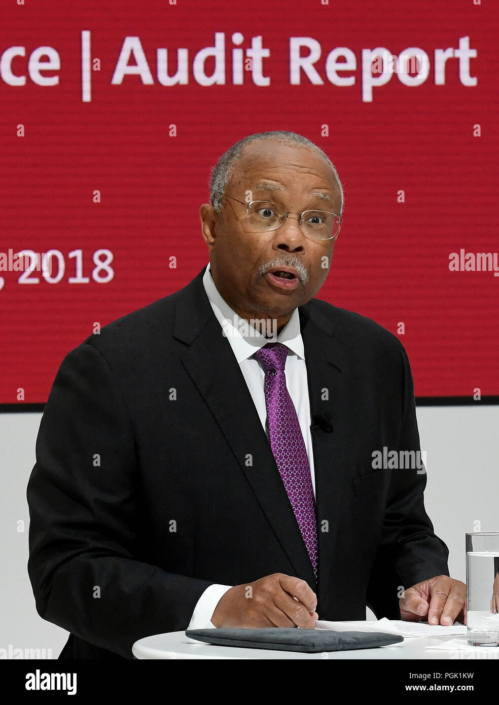 Volkswagen us plant hi-res stock photography and images - Alamy