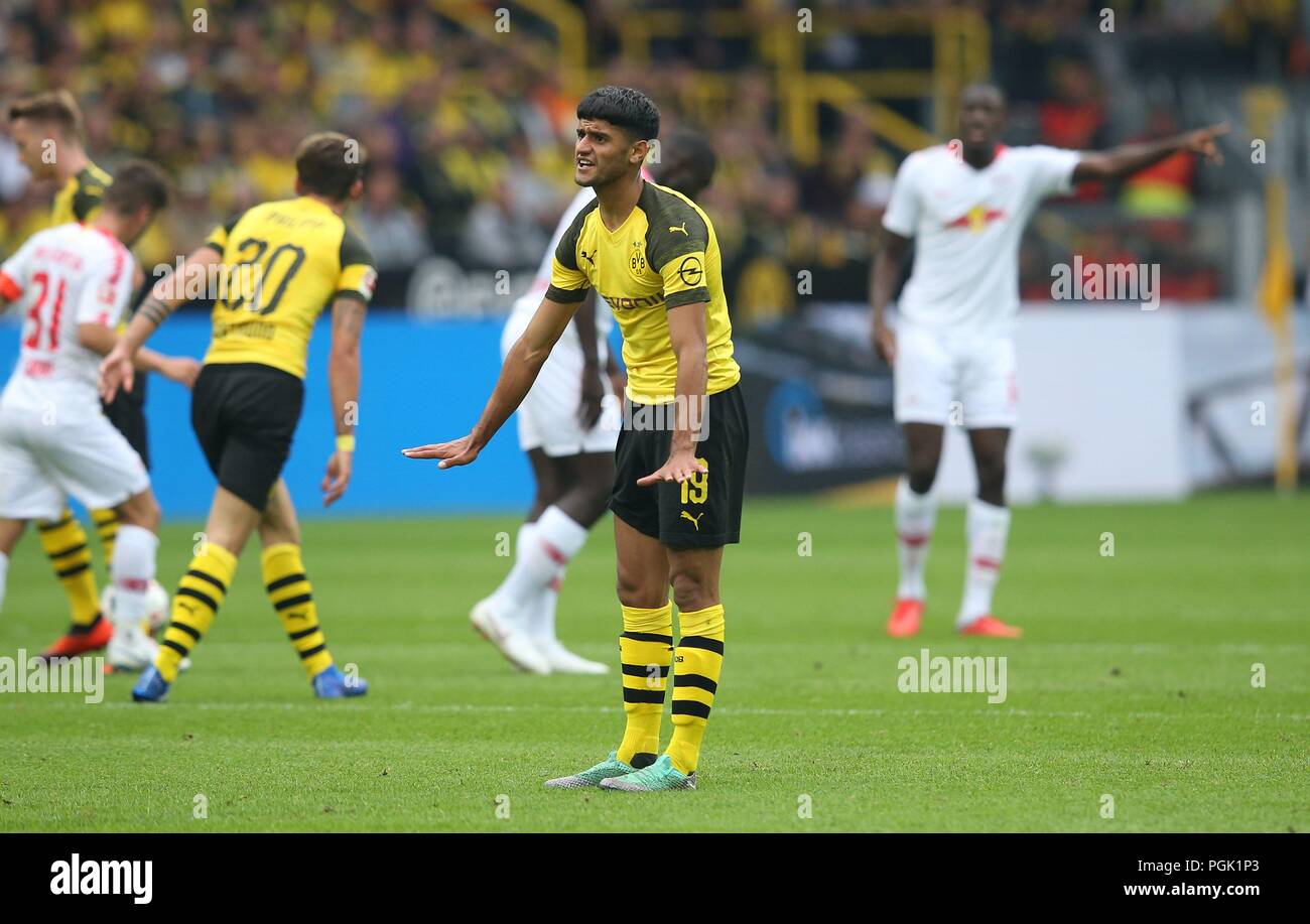 firo: 26.08.2018, Football, 1.Bundesliga, Season 2018/2019, BVB, Borussia Dortmund - RB, Red ...