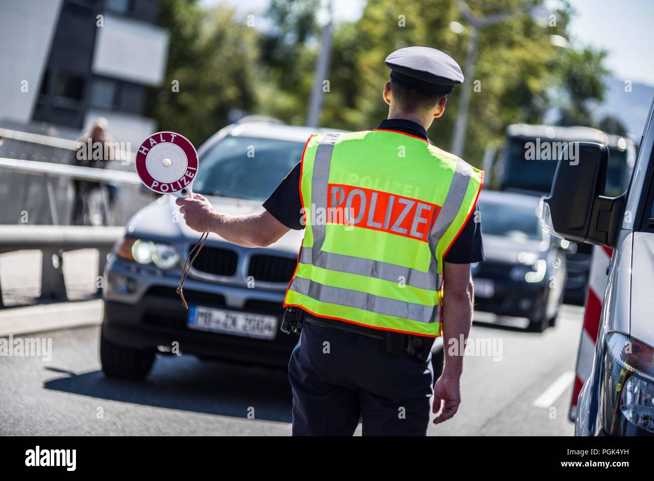 Grenzschutzpolizei hi-res stock photography and images - Alamy