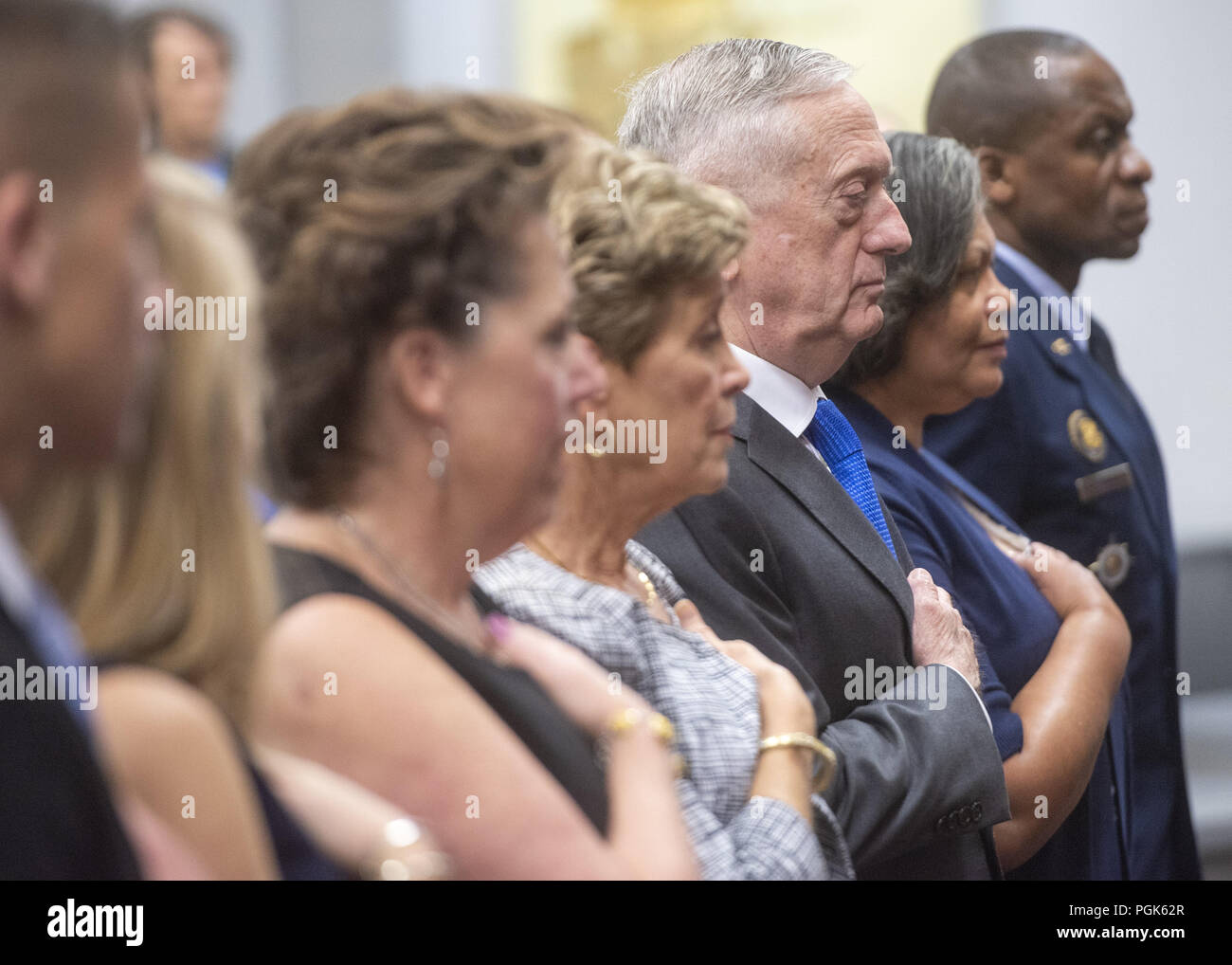 General james n mattis High Resolution Stock Photography and Images - Alamy