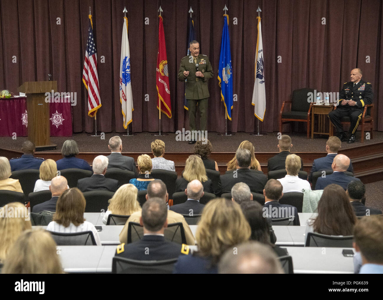 Scott Afb, IL, USA. 24th Aug, 2018. Marine Corps Gen. Joe Dunford ...