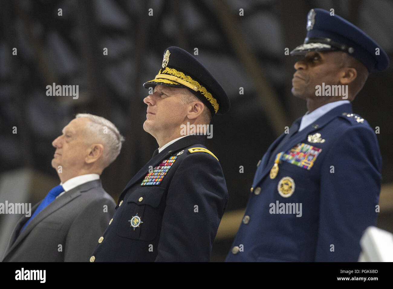 Gen darren mcdew hi-res stock photography and images - Alamy
