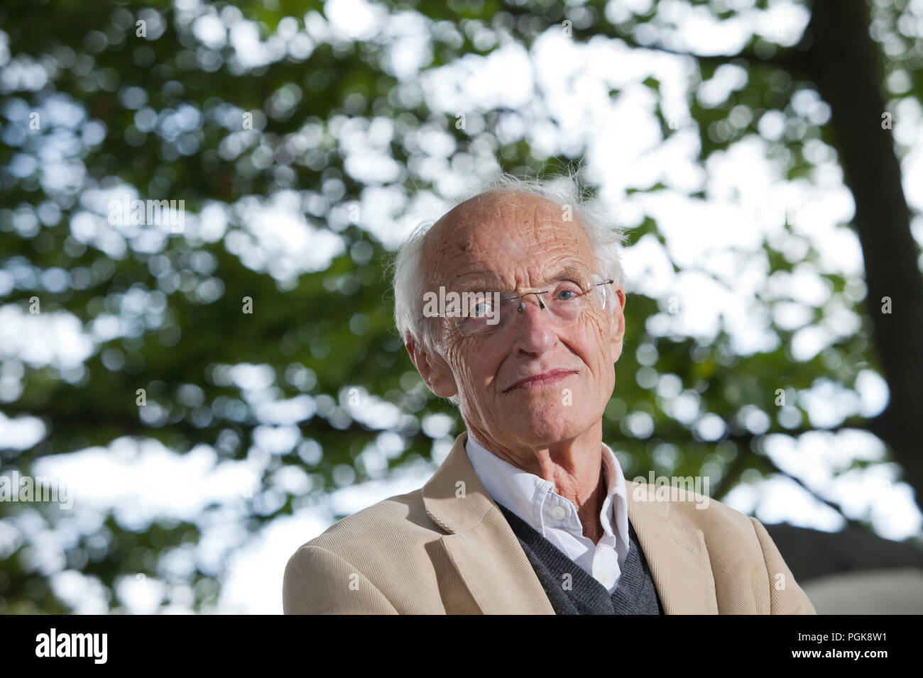 Michael frayn playwright hi-res stock photography and images - Alamy