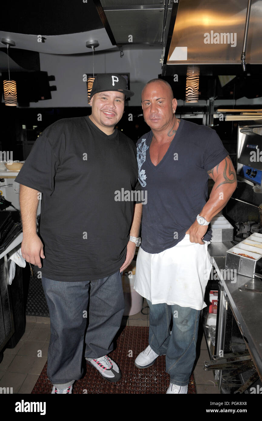 FORT LAUDERDALE, FL - OCTOBER 14: (EXCLUSIVE COVERAGE) Fat Joe (L) has ...