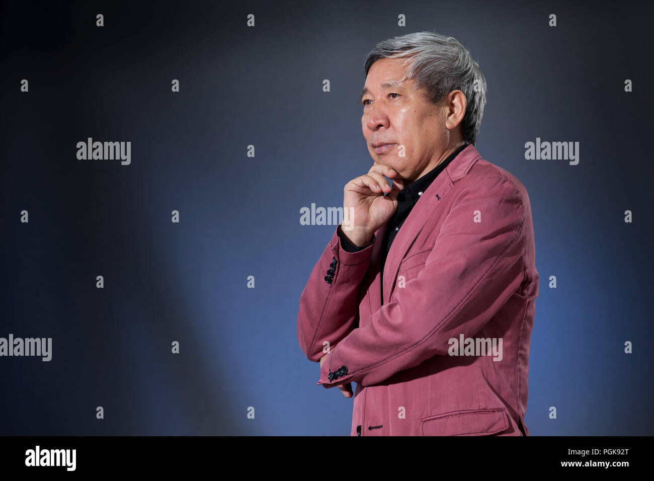 Chinese writer hi-res stock photography and images - Alamy