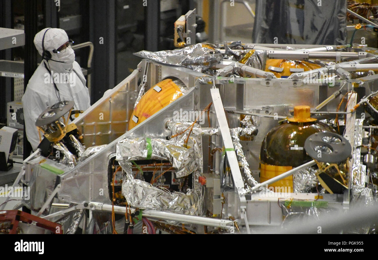 Mars 2020 rover hi-res stock photography and images - Alamy