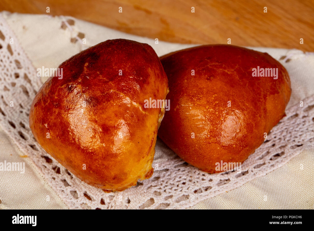 Traditional Russian pastry with meat Stock Photo - Alamy