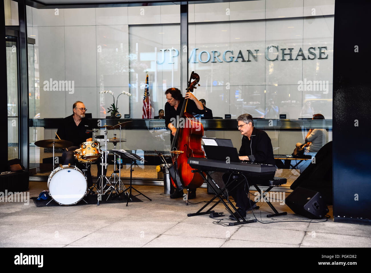 Nyc outdoor concert hi-res stock photography and images - Alamy