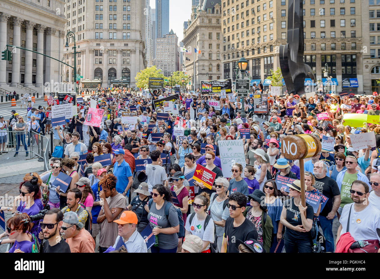 Caroline kava hi-res stock photography and images - Alamy