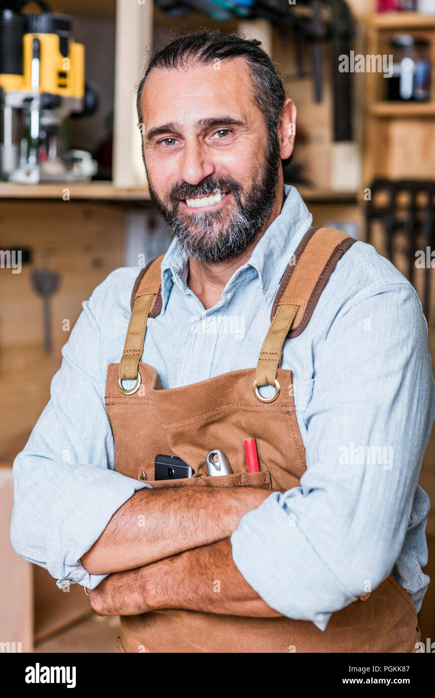 Carpenter workshop hi-res stock photography and images - Alamy