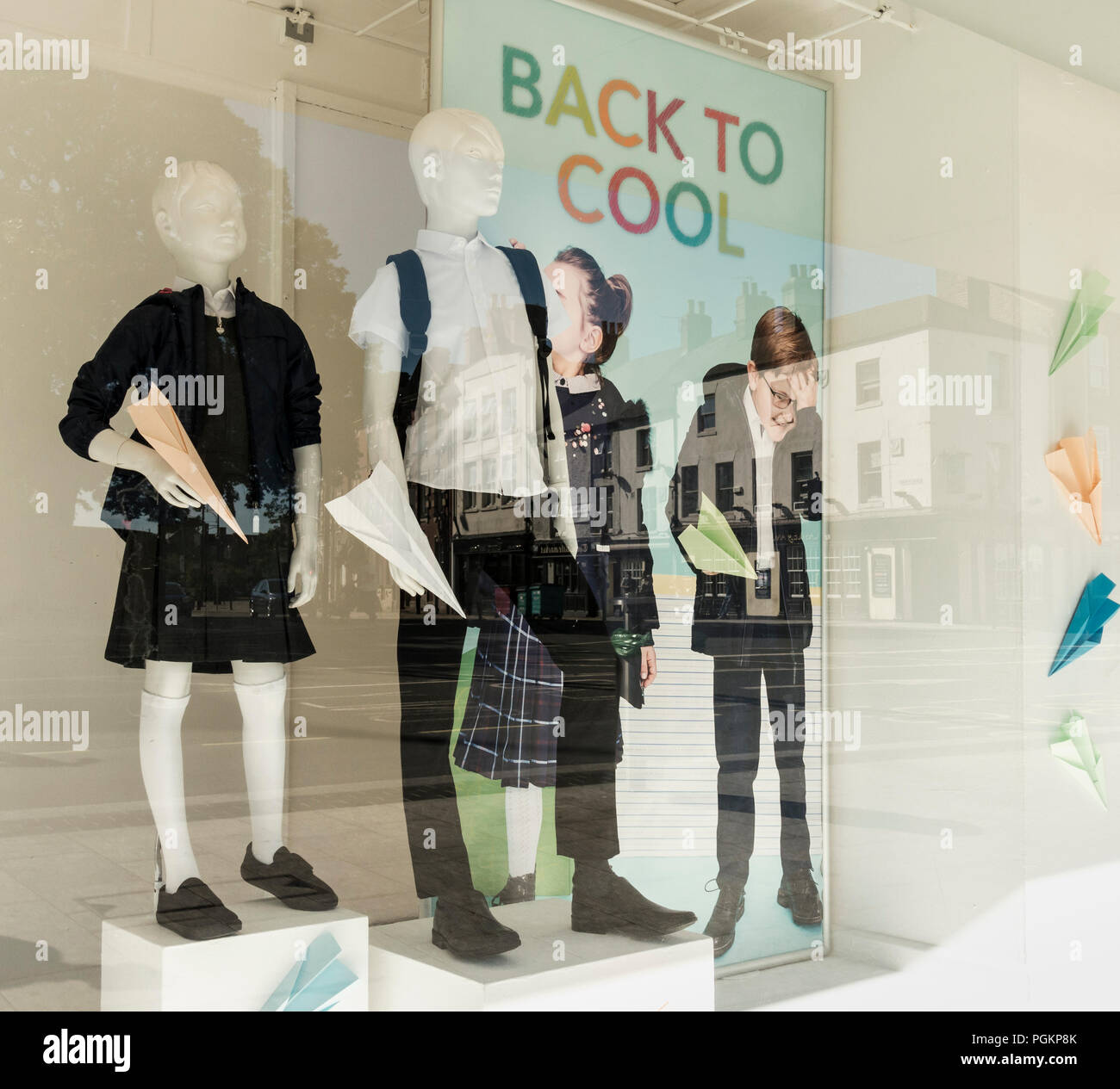 School uniforms hi-res stock photography and images - Alamy