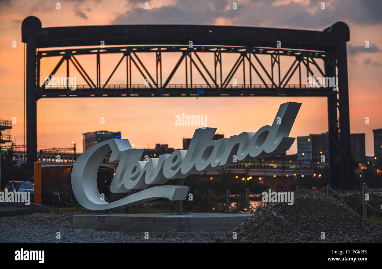 Cleveland Skyline and Script Sign Stock Photo - Alamy