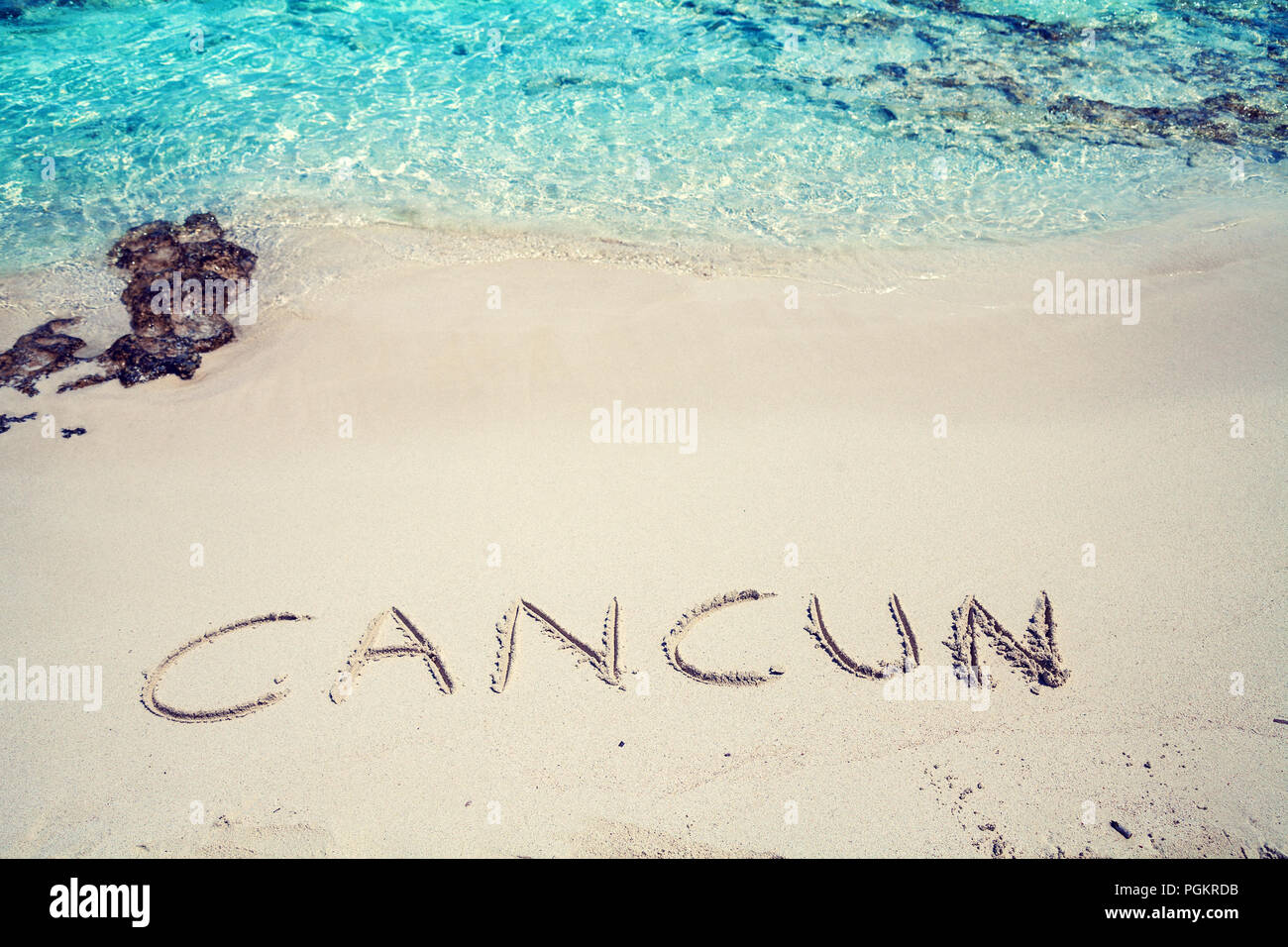 Cancun sign beach hi-res stock photography and images - Alamy