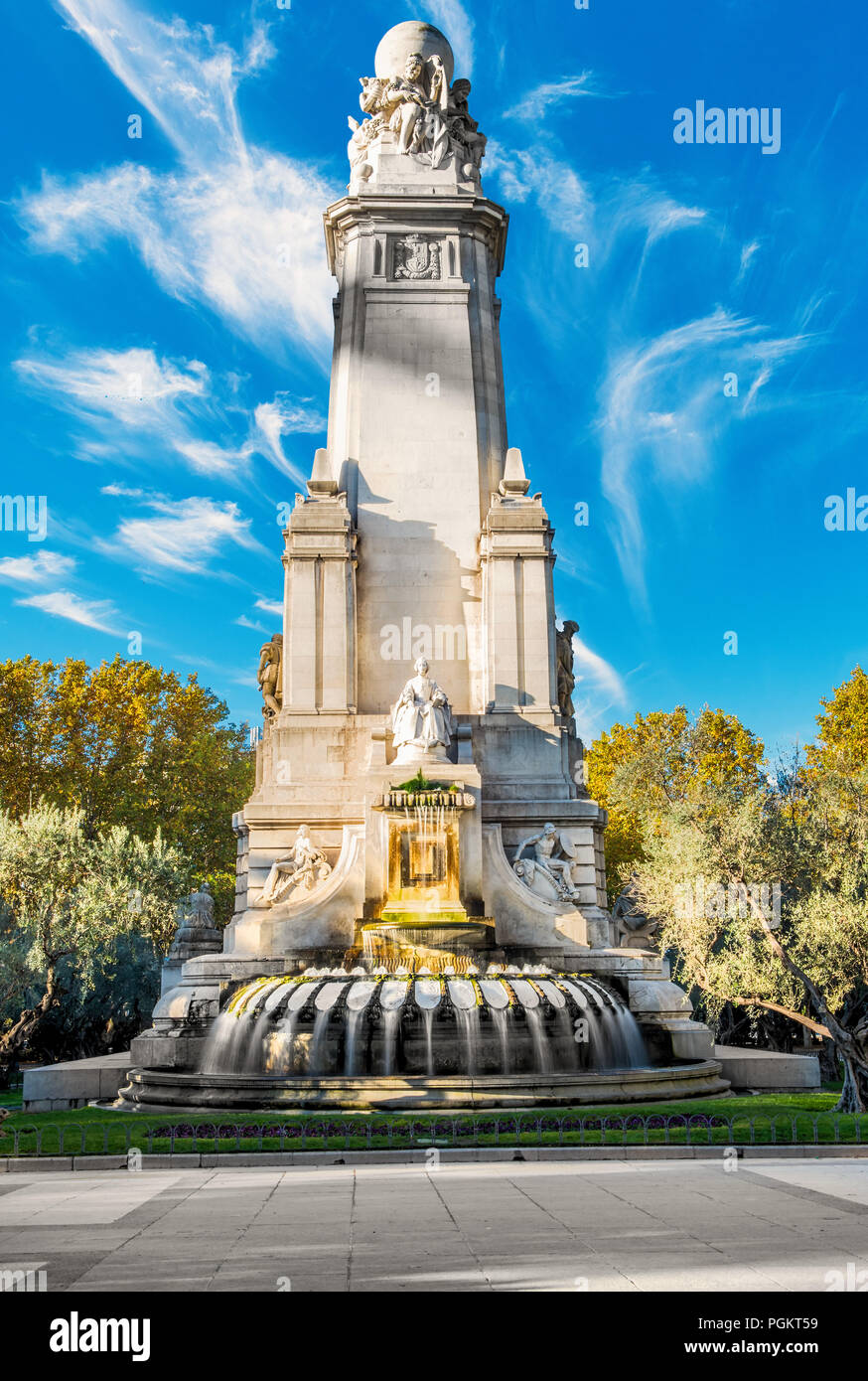 Historical monuments art of spain hi-res stock photography and images ...
