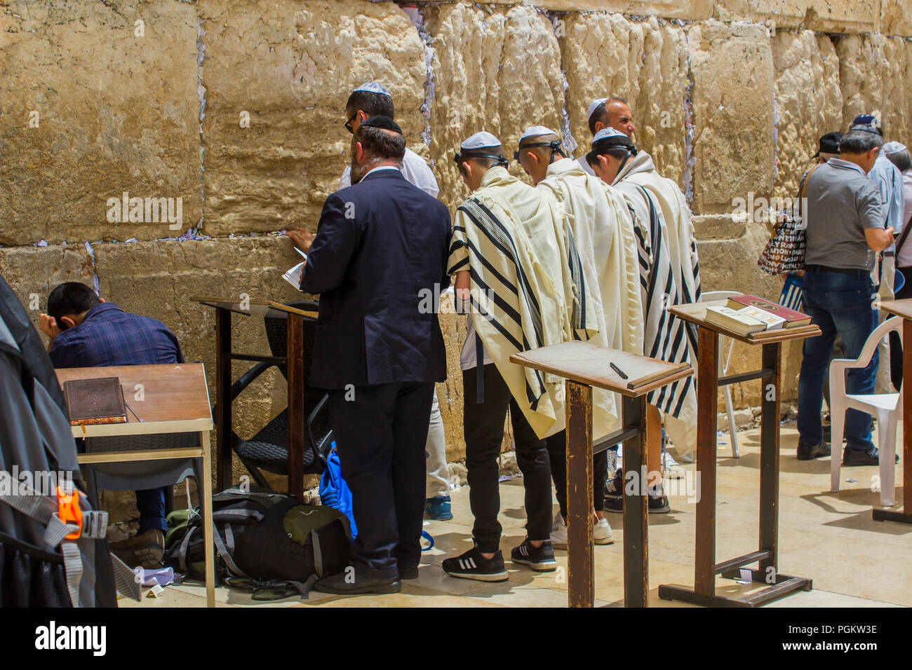 10 May 2018 Jewish pilgrims praying before the Western Wall in ...