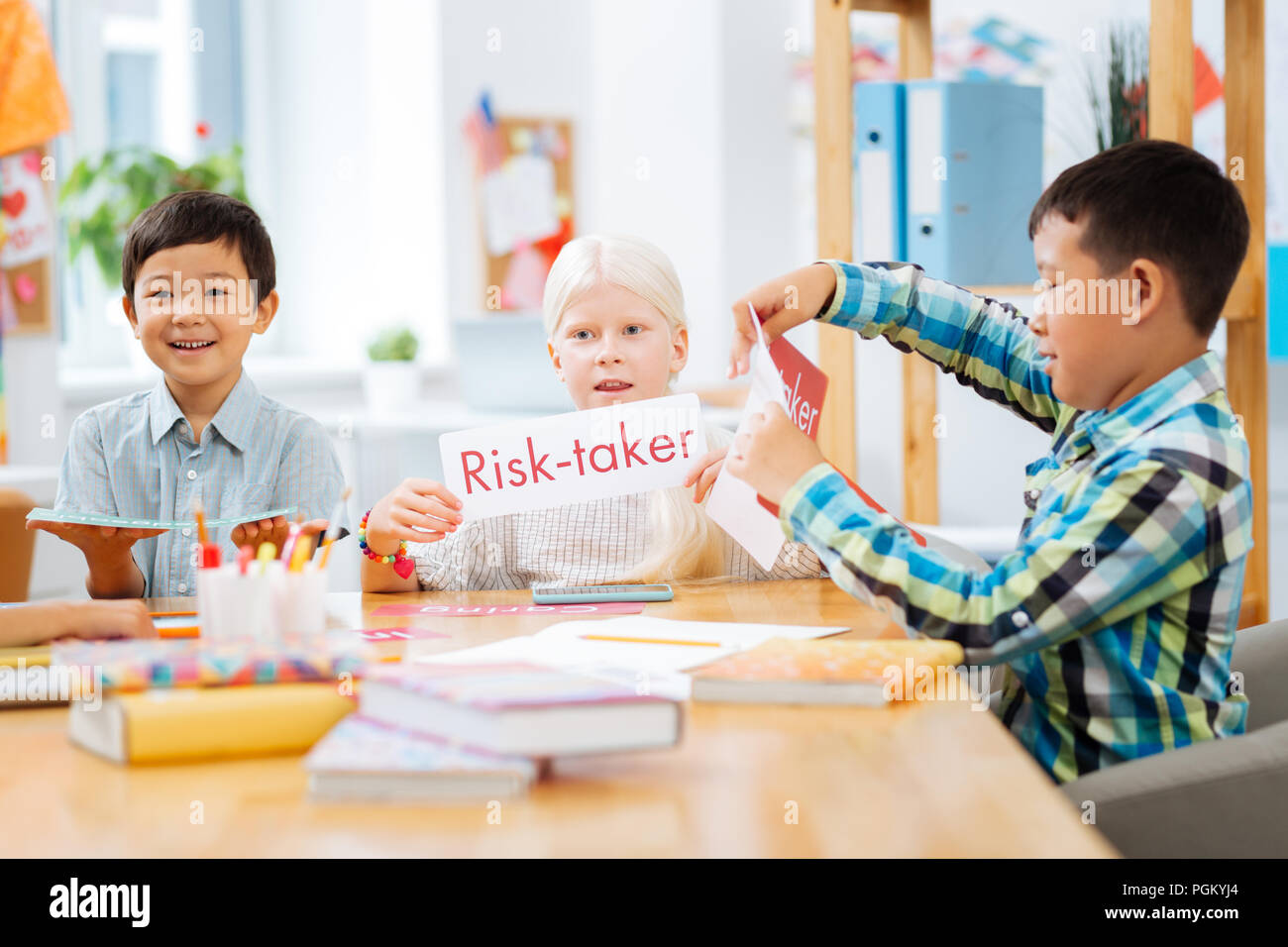 Smart children hi-res stock photography and images - Alamy