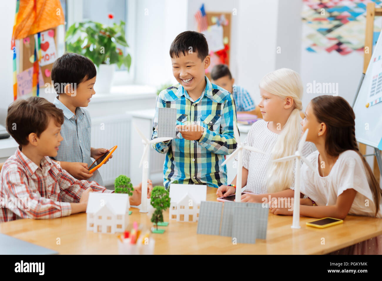 School children having lessons hi-res stock photography and images - Alamy