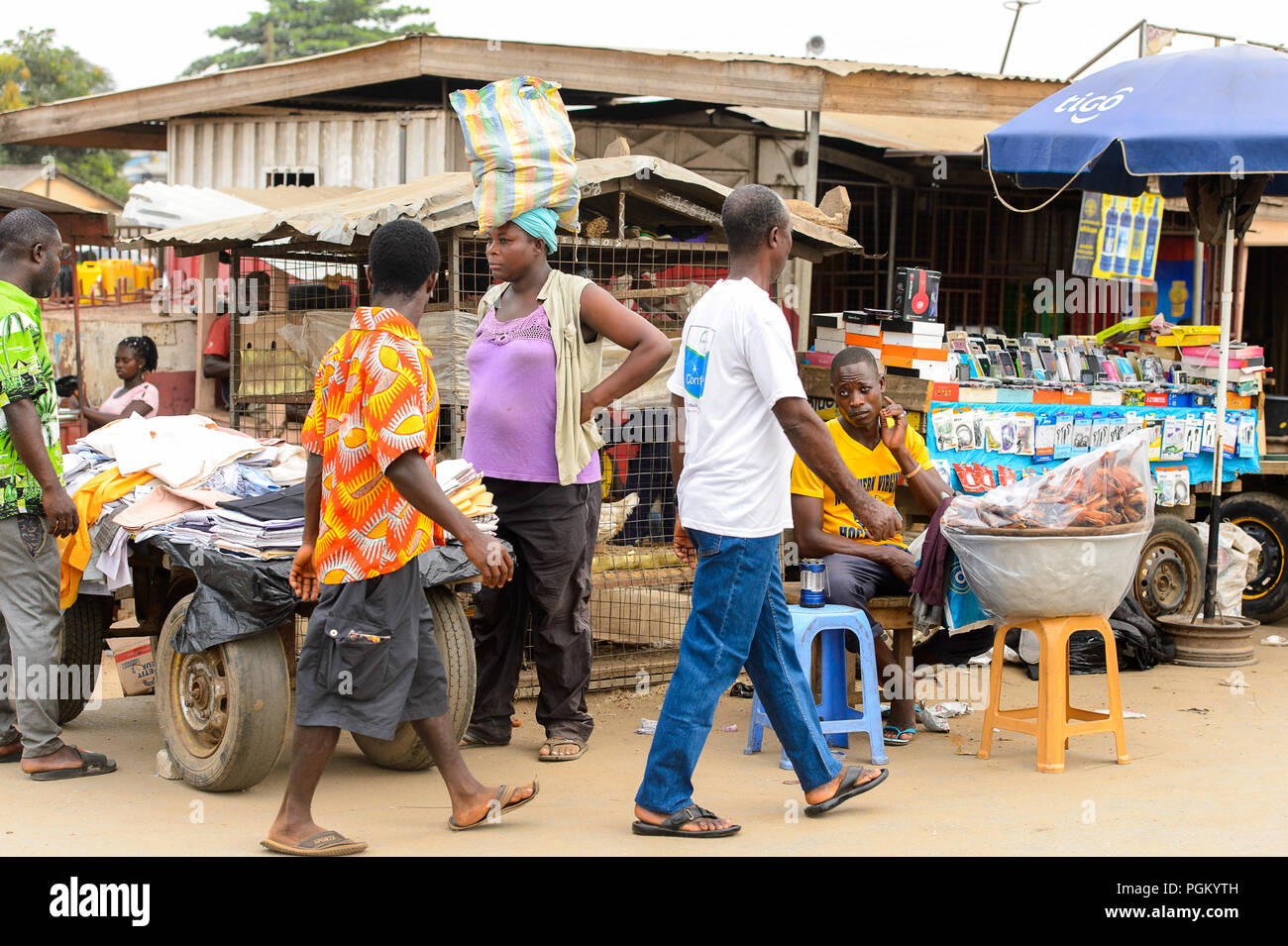 CENTRAL REGION, GHANA - Jan 17, 2017: Unidentified Ghanaian people ...