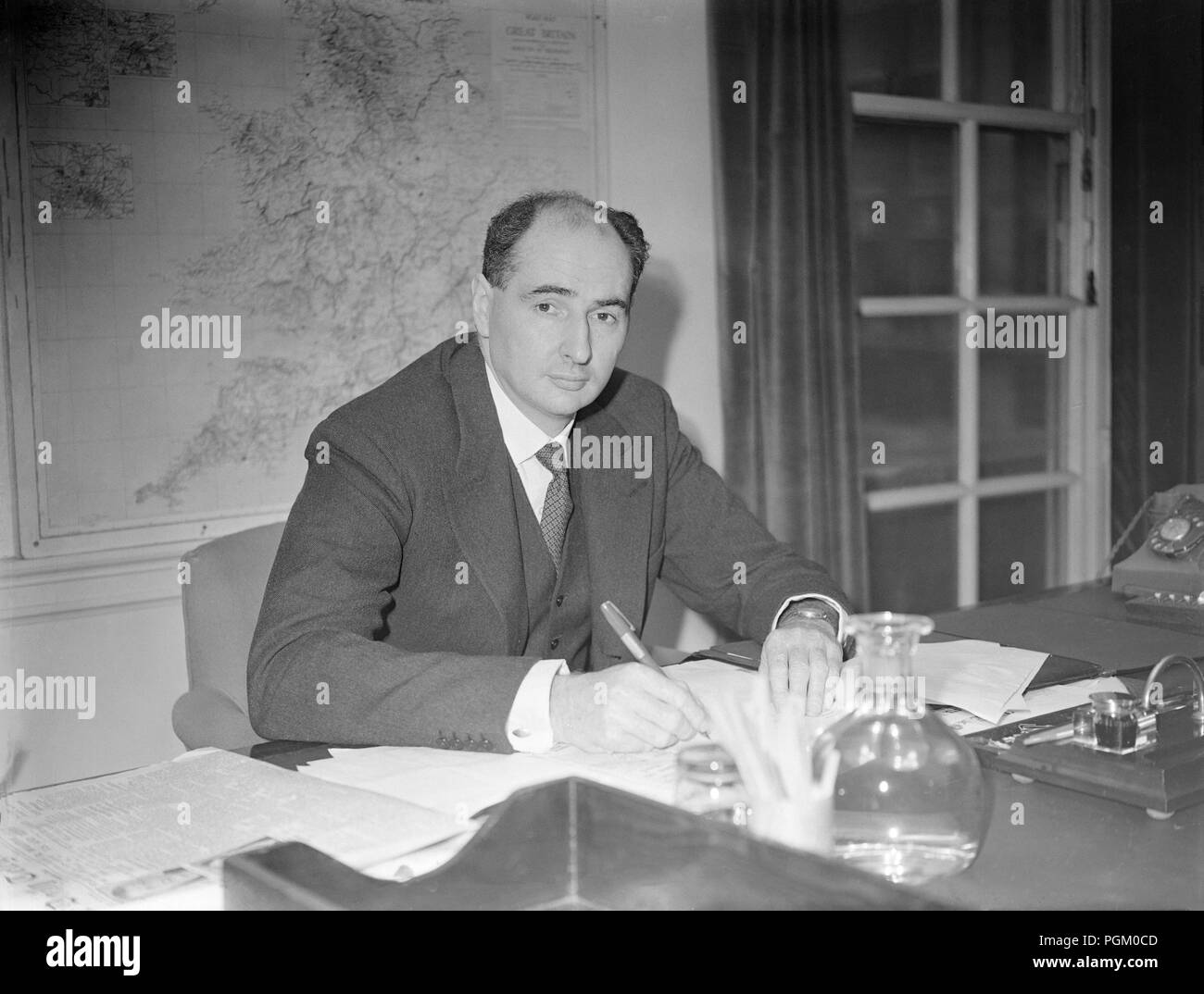 England 1940s Black and White Stock Photos & Images - Alamy
