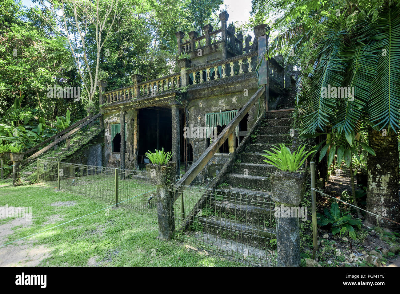 Paronella castle hi-res stock photography and images - Alamy