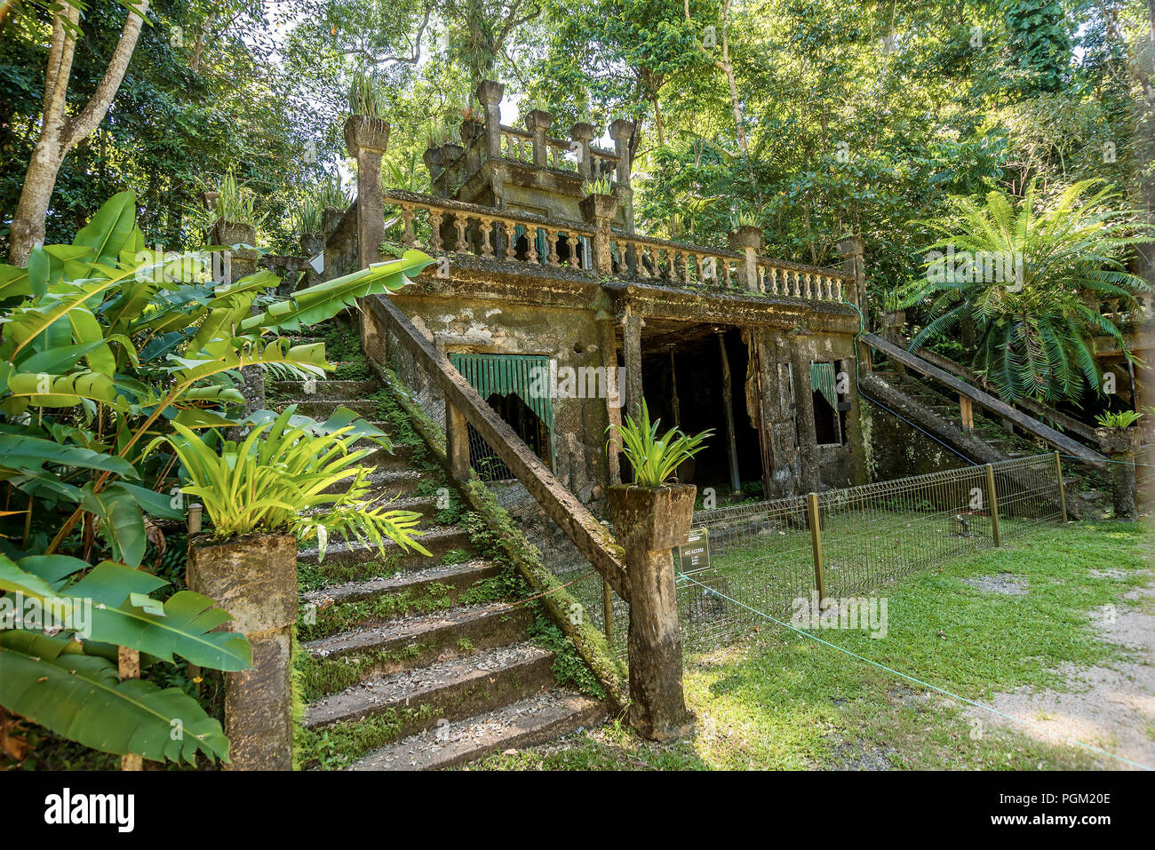 Paronella Castle High Resolution Stock Photography and Images - Alamy