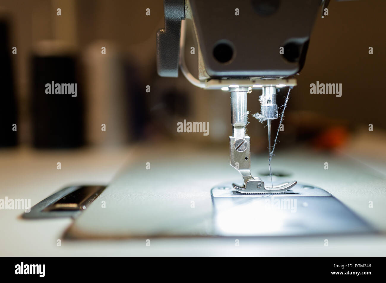 Tailoring machine hi-res stock photography and images - Alamy
