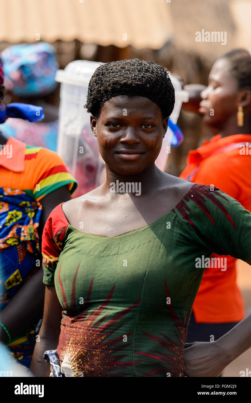 BOHICON, BENIN - JAN 12, 2017: Unidentified Beninese woman with short ...