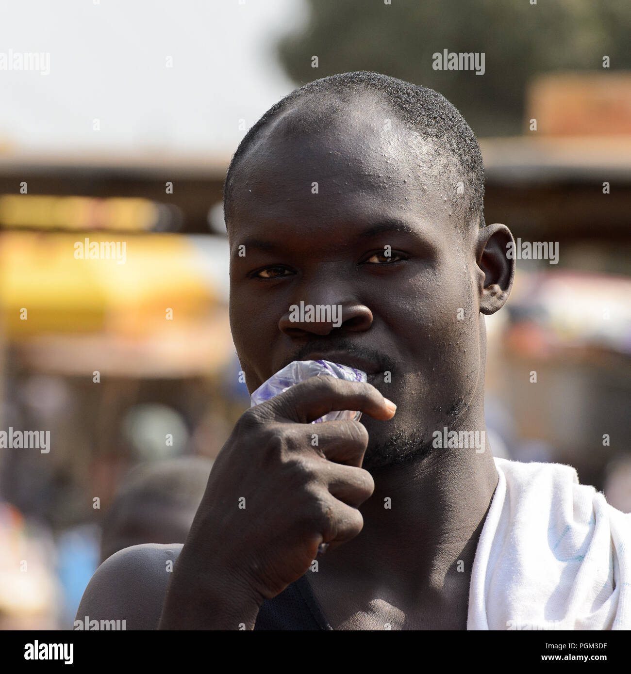 Man From Benin High Resolution Stock Photography and Images - Alamy
