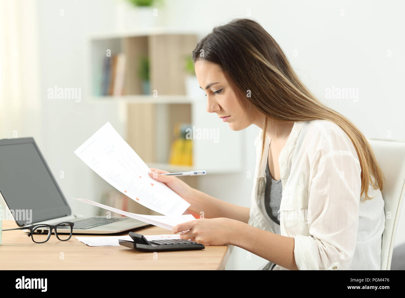 Accounting Calculator Stock Photos & Accounting Calculator Stock Images ...