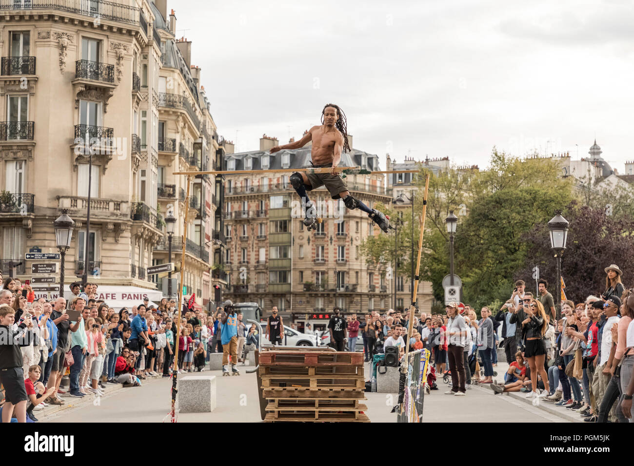 Acrobatic jump hi-res stock photography and images - Alamy