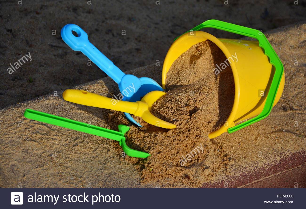 Play Sand Pit Stock Photos & Play Sand Pit Stock Images - Alamy
