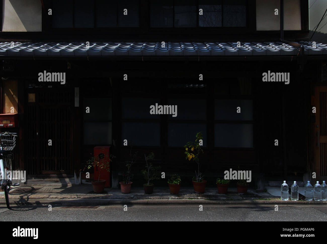 Kyomachiya. traditional Architecture in Kyoto Stock Photo - Alamy