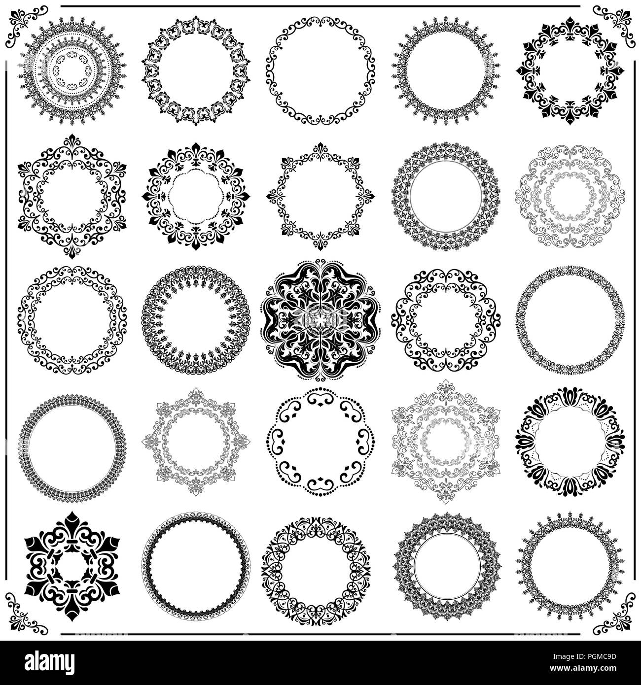 Circle vintage frame Black and White Stock Photos & Images - Alamy